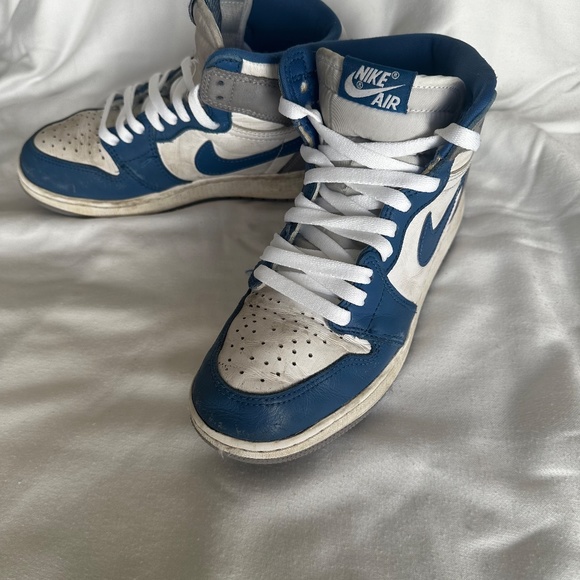 Nike | Shoes | Kids Nike Air Jordan Retro Hight Og Gs True Blue | Poshmark